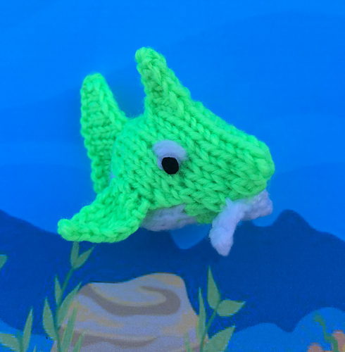 Ravelry: Baby shark family, finger puppets / mini toys pattern by ...