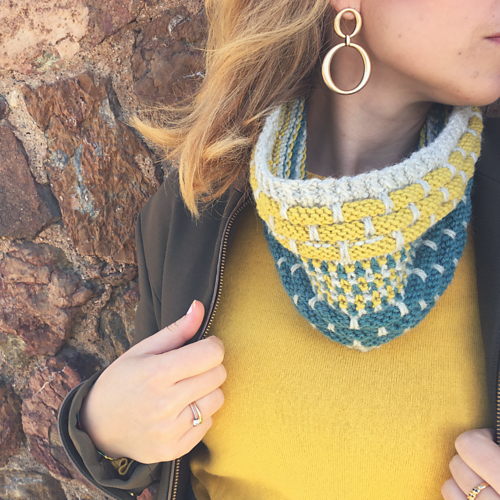 Ravelry: Yellow Brick Road Cowl pattern by Agus González