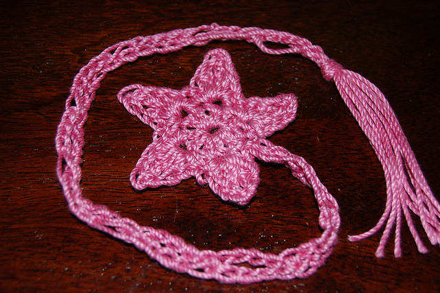 Ravelry: Suzie's Star Bookmark pattern by Suzetta Williams