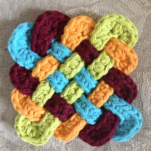 Ravelry: Worsted Celtic Coasters pattern by Rainbow Junkie