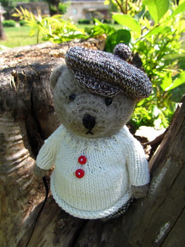 Ravelry: the Potbelly Bear pattern by Hanna Kibalchich-Poda
