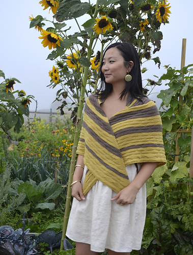 Ravelry: Eda Shawl pattern by Beatrice Perron Dahlen