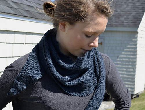 Ravelry: Flora pattern by Beatrice Perron Dahlen