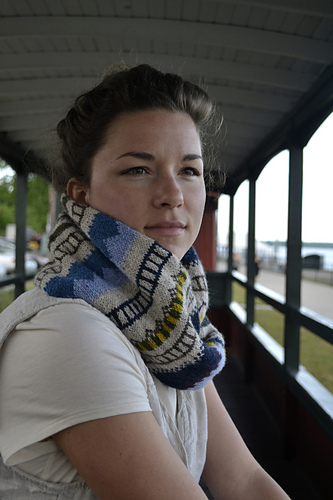 Ravelry: Journal Cowl pattern by Beatrice Perron Dahlen