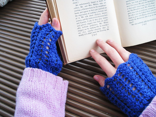 Ravelry: Lacy Cuffs pattern by Sara Kay Hartmann