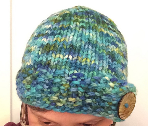 Ravelry: BeccaBMakes' Big button hat 2