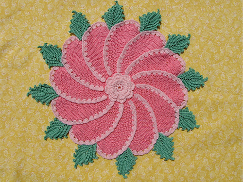 Ravelry: Pinwheel Rose Decorative Potholder pattern by Elizabeth Ann White