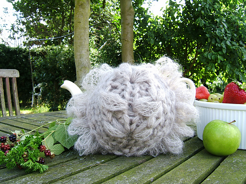 Ravelry: "Change Of Seasons" Rustic Leaf Tea Cosy pattern by Lorraine Hearn