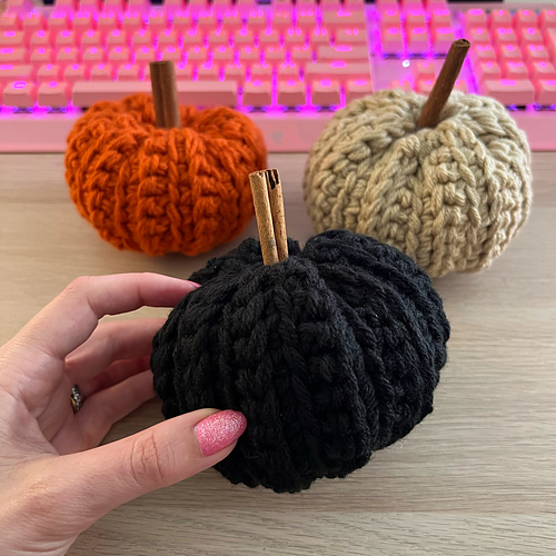 Ravelry: Easy Chunky Pumpkin pattern by Brigitte Martin