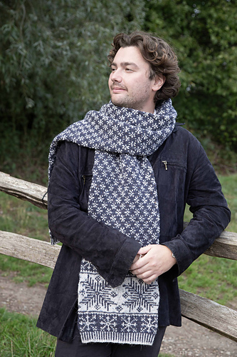 Ravelry: Snowfall Scarf pattern by Martin Storey