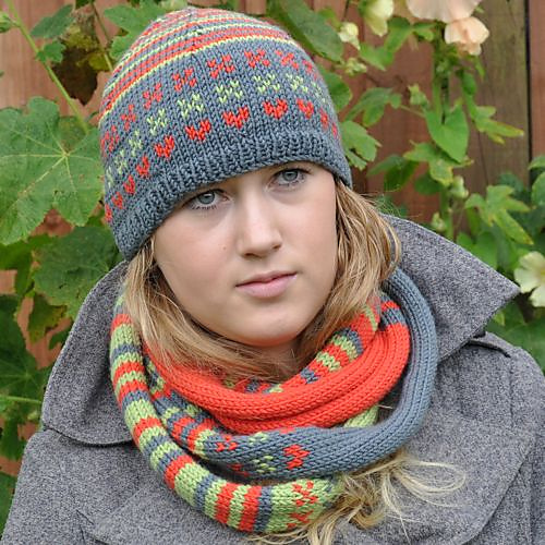 Ravelry: Bessie May Heart Beanie & Spaghetti Scarf pattern by Bessie May