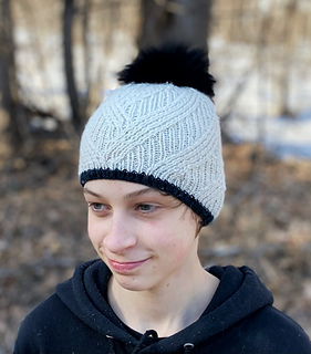 Ravelry: Winter 22 Cable Hat pattern by Bethany Hammond