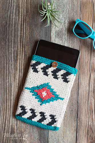 Ravelry: Southwest Style Tablet Pouch pattern by Bethany Dearden