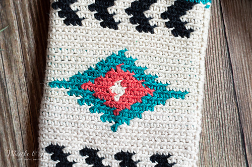 Ravelry: Southwest Style Tablet Pouch pattern by Bethany Dearden