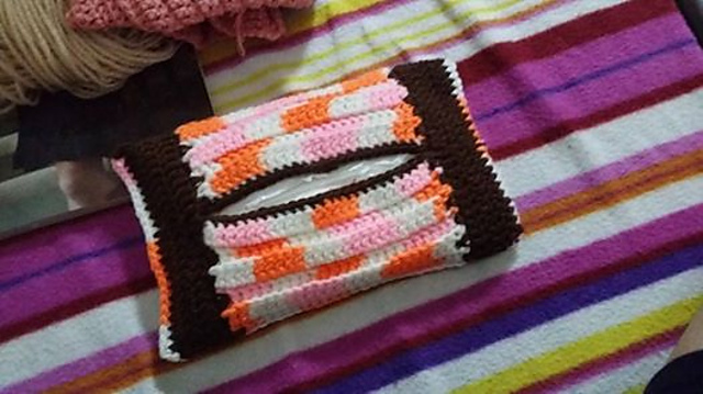 Ravelry: Simple Tissue Holder pattern by Annabelle Agustin