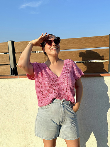 Ravelry: Top Loto pattern by Almudena Gutierrez