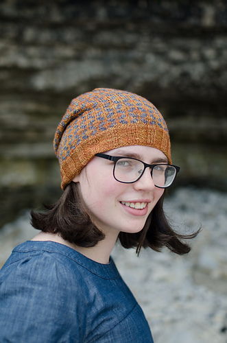 Ravelry: Twegen (hat & mitts) pattern by Katya Frankel