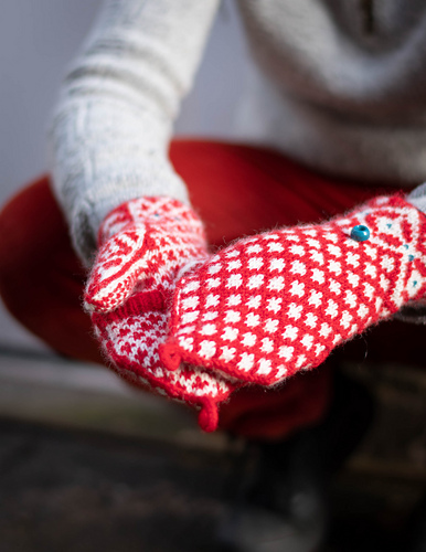 Ravelry: Broughton pattern by Ysolda Teague