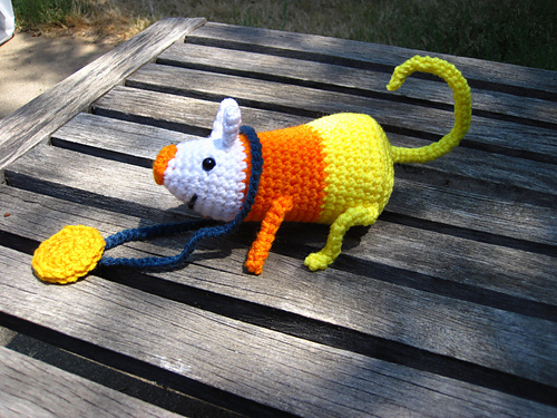 Ravelry: Science the Rat pattern by Sarah Goering