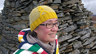 Ravelry: blithespirit's MOMO Hat