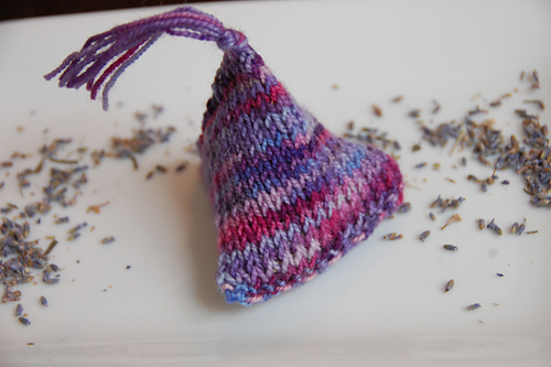 Ravelry: Pyramid Sachet pattern by Joelle Hoverson