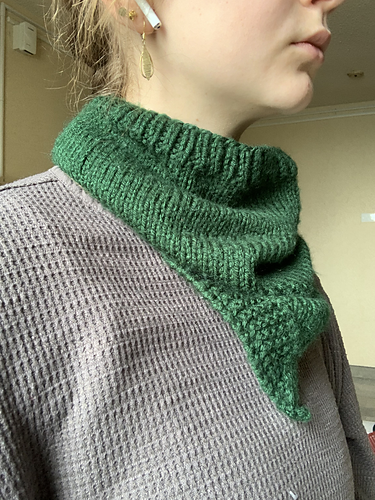 Ravelry: Nottawasaga Buff pattern by Blue Heron Design Ont.