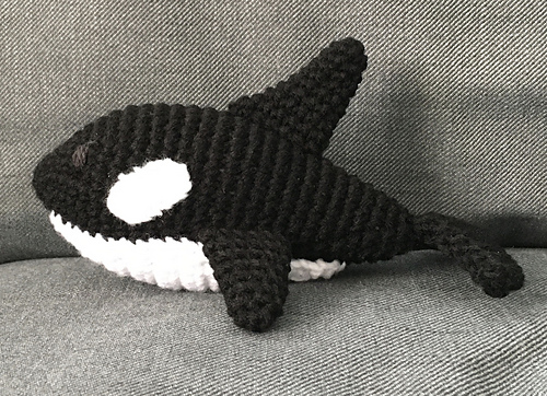 Ravelry: Orca pattern by designed for kids