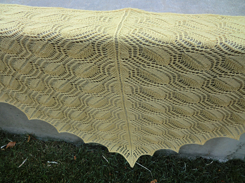 Ravelry: Plumes pattern by Maël Swysen