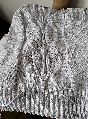 Ravelry: Blusa Lelé pattern by carmen gama