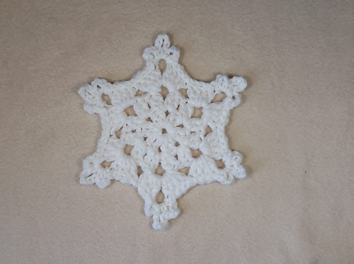 Ravelry: Snowflake Tutorial pattern by Mikis Crafty Corner