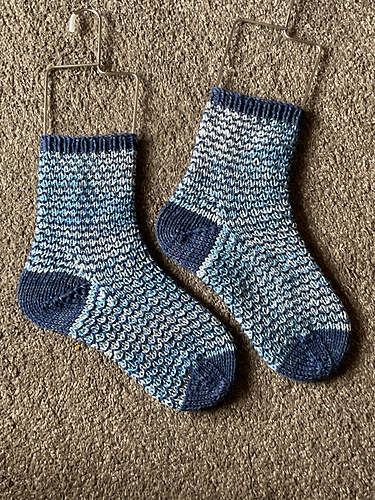 Ravelry: Fast as FUN Socks pattern by Ravijennaknits