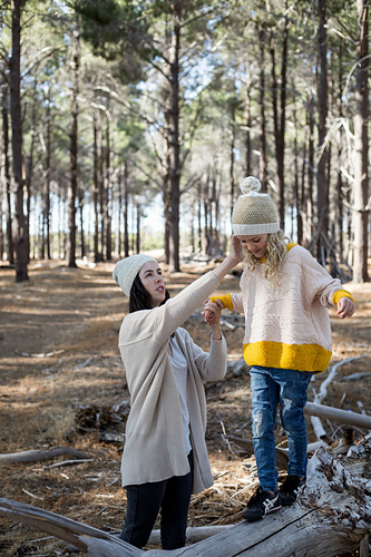 Ravelry: Mae pattern by Alison McCarney