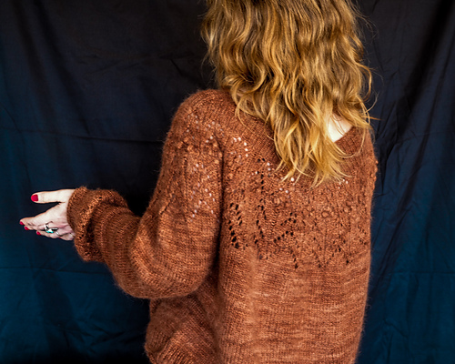 Ravelry: Halu pattern by Caitlin Hunter