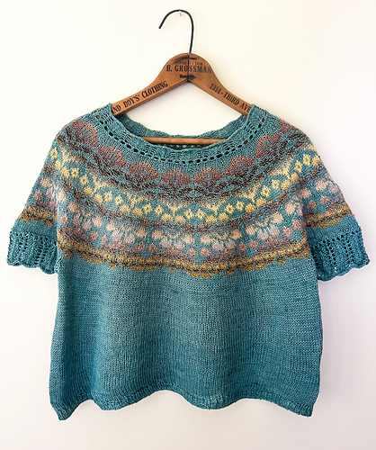 Ravelry: Alpine Bloom pattern by Caitlin Hunter