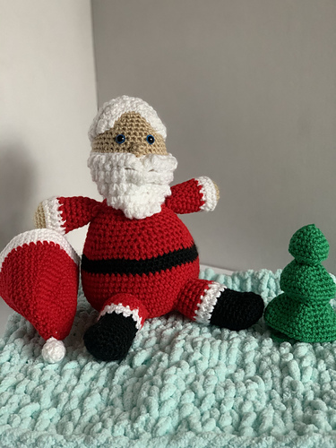 Ravelry: Cuddly Santa Claus pattern by Boy Mom Crochet Life