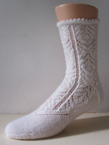 Ravelry: Geierwally pattern by General Hogbuffer