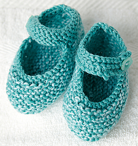 Ravelry: Check Mate Baby Dress Set pattern by Ruth Maddock