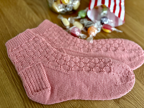 Ravelry: Sweetie Socks pattern by Kay F Jones