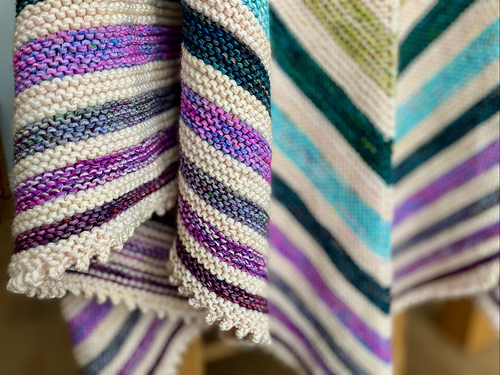 Ravelry: My Reading Shawl pattern by Kay F Jones