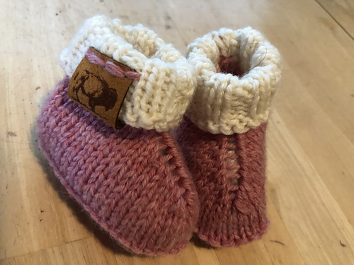 Ravelry: Baby Hug Boots pattern by marianna mel