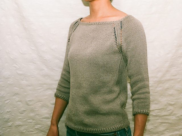 Ravelry: bullfr0g's A Twisted Little Raglan