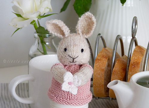 Ravelry: bunny egg cosy pattern by Julie Williams