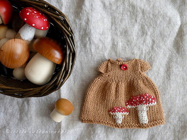 Ravelry: Toadstool dress supplement pattern by Julie Williams