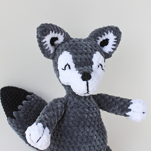 Ravelry: Amigurumi Wolf Plushie pattern by bunnymoonHU