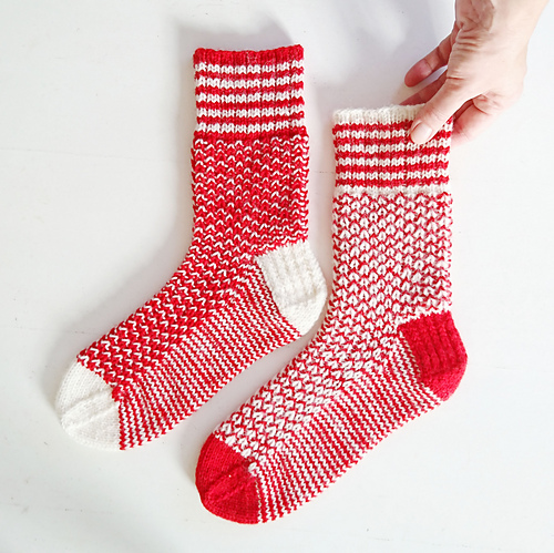Ravelry: Candy Cane Socks pattern by Monika Soltysik