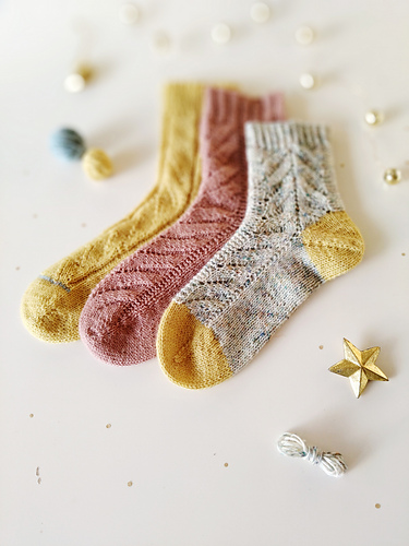 Ravelry: Sferenta Sock Set pattern by Monika Soltysik