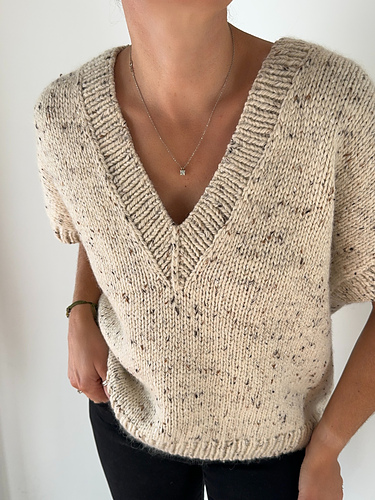 Ravelry: Ash Slipover V Neck pattern by Caidree