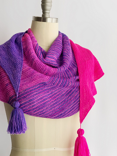 Ravelry: Centrifugal pattern by Carissa Browning