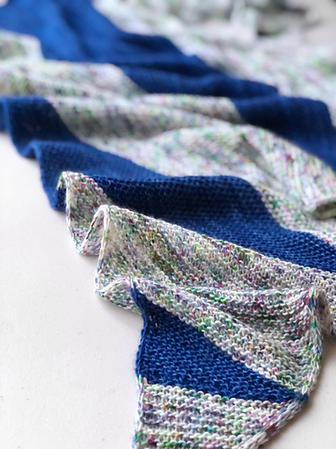 Ravelry: Lady Bird pattern by Carissa Browning