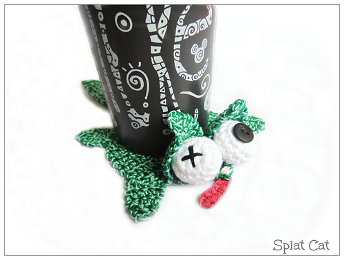 Ravelry: Crochet Splat Cat Coaster pattern by cheezombie
